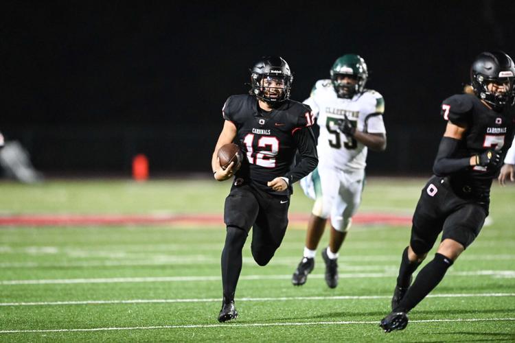 Osborne runs past Clarkston | Cobb Football Friday | mdjonline.com