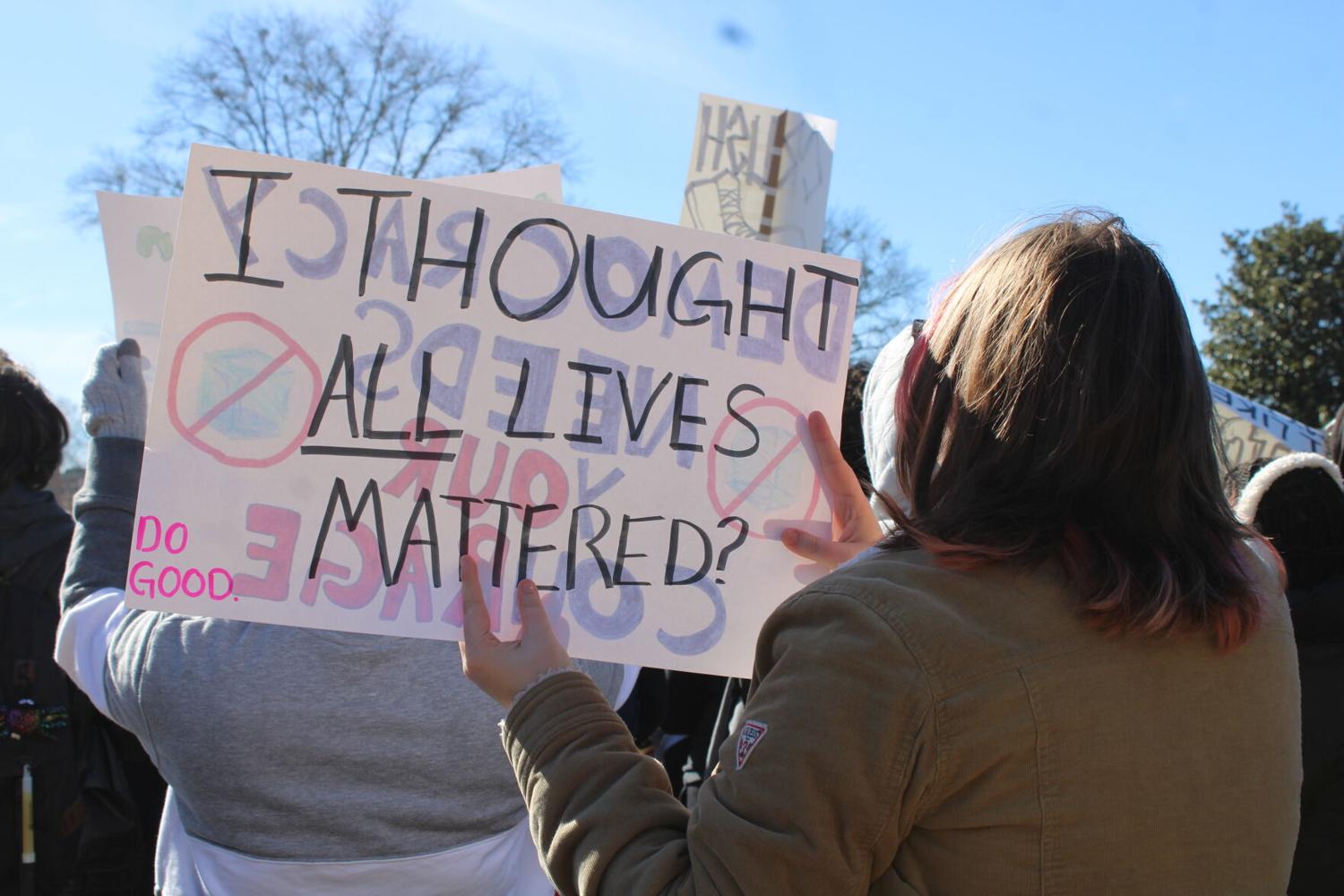 KSU students rally on campus to protest ICE, deportations and ...