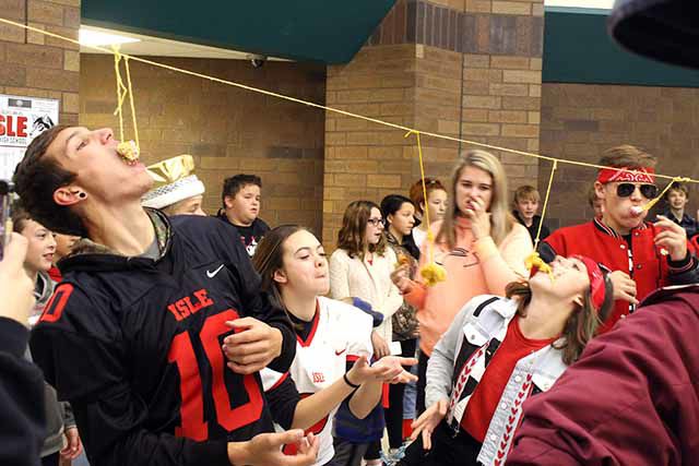 Isle High School homecoming! | Education | messagemedia.co