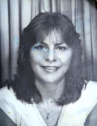 Laura MacLean | Obituaries | messagemedia.co