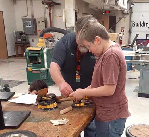 Isle High School industrial technology class | Education | messagemedia.co