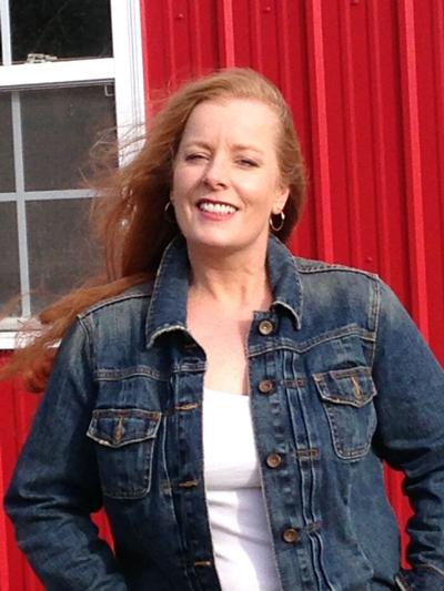 Kay Hill receives award | Business | messagemedia.co