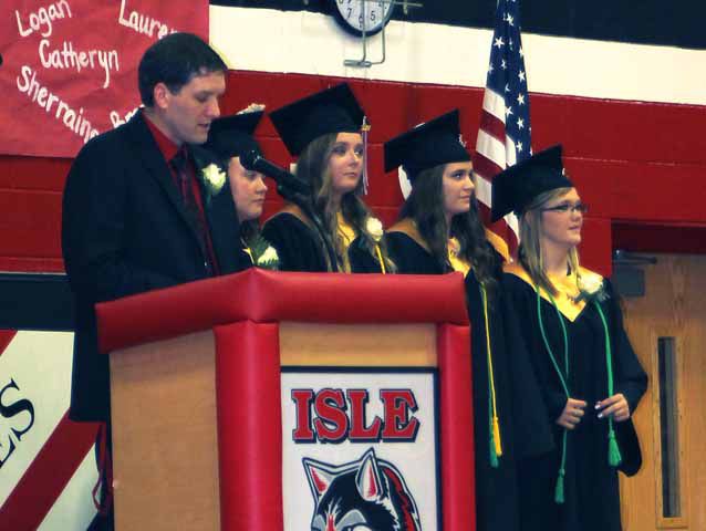 Isle High School graduation 2017 | Education | messagemedia.co