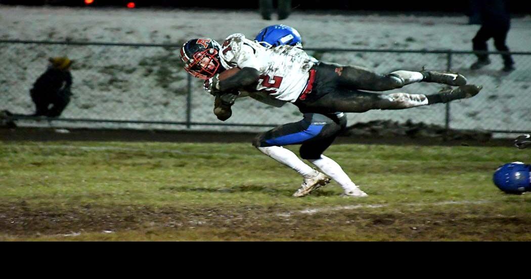 Aitkin football comes up short against Mora | Schools | messagemedia.co