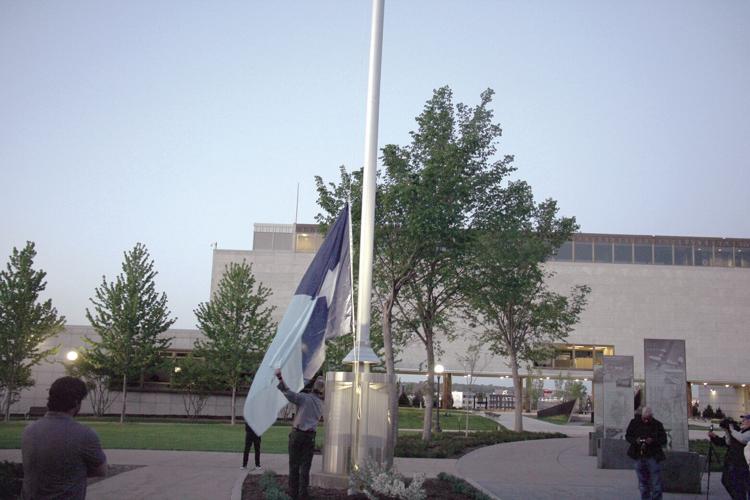 New Minnesota state flag unfurls | Mille Lacs Messenger | messagemedia.co