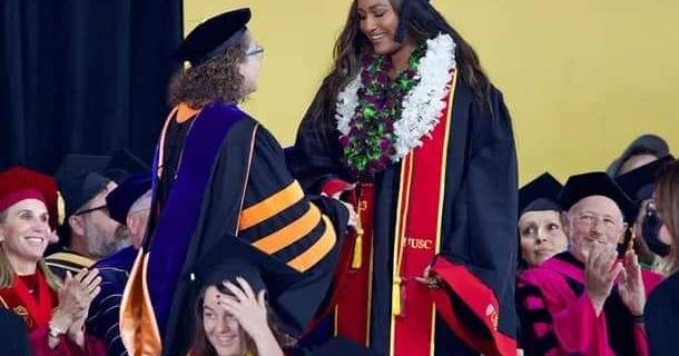 Obamas attend daughter Sasha’s college graduation | Lifestyles ...