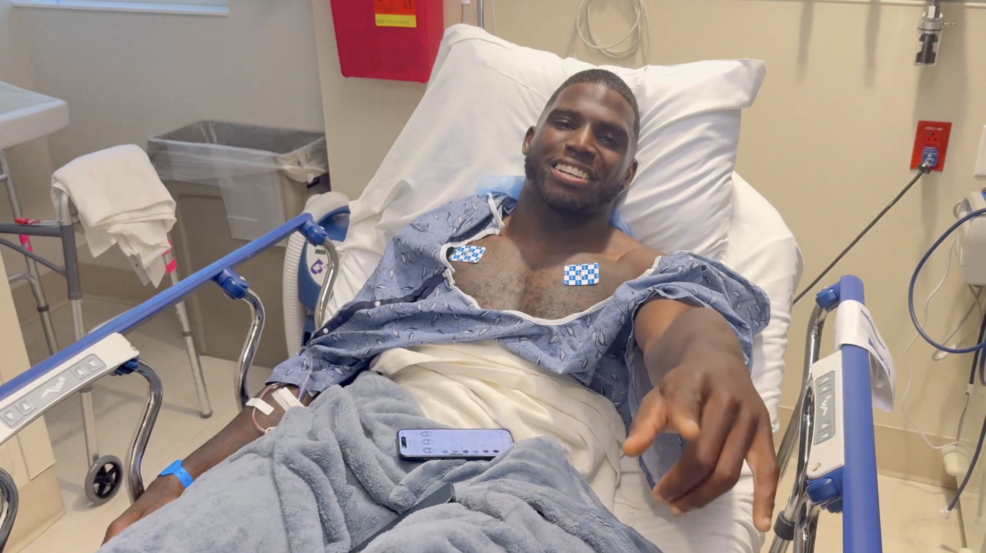 Dolphins’ Tyreek Hill carted off field and taken to hospital with dislocated left knee | Sports ...