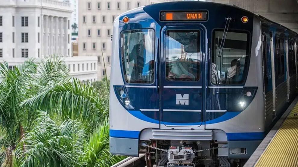 Miami-Dade’s $2.2B North Corridor rail plan moves ahead amid resident ...
