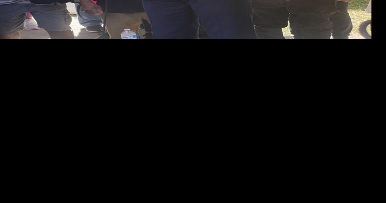 Rep. Justin Pearson rouses Miami marchers at education protest | Local ...