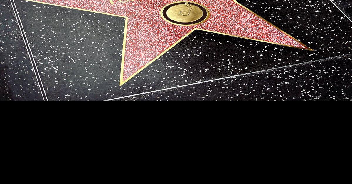 Late rapper Tupac Shakur receives Walk of Fame star | Entertainment ...