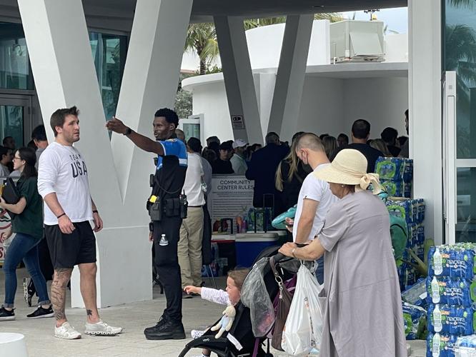 Surfside building collapse draws people together | South Florida News ...