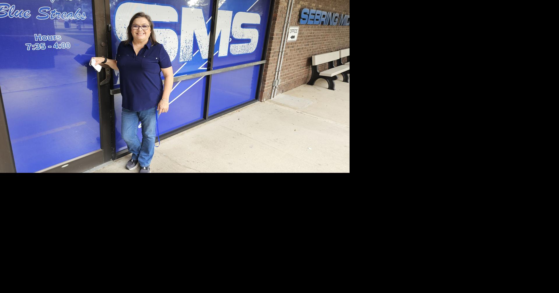 Sebring Middle's Laura Hare is computer tech | News | midfloridanewspapers.com