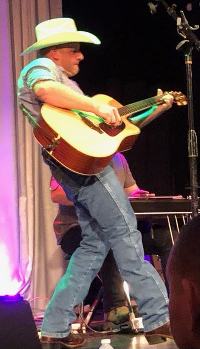 Eli Mosley seeking to help the hopeless with the kindness of his fans ...