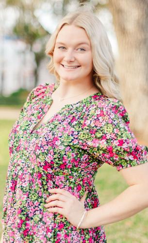 Davis donates talent to helping her community | Highlands News-Sun ...