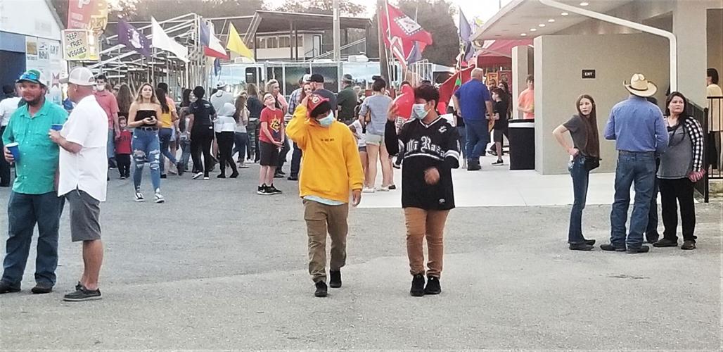 Fairgoers forgo face masks | News | midfloridanewspapers.com
