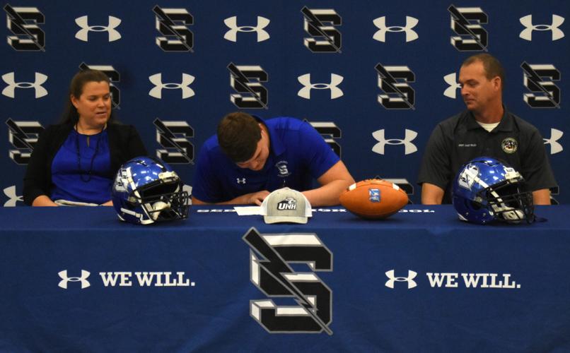 Riley signs with UNH | Local | midfloridanewspapers.com