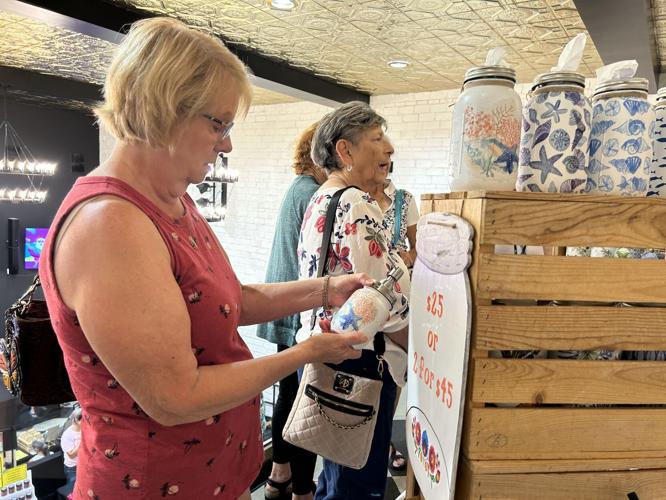 Christmas in July brings together more than 30 vendors | Highlands Sun ...