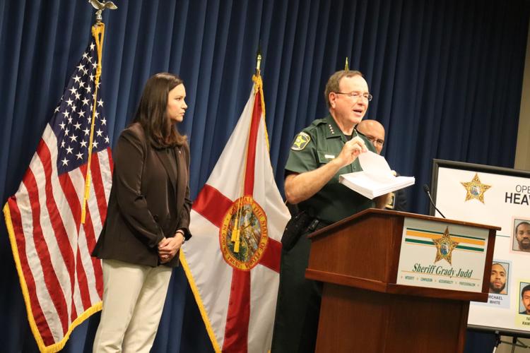 PCSO: 4 charged, 2 at large in organized crime investigation “Operation ...