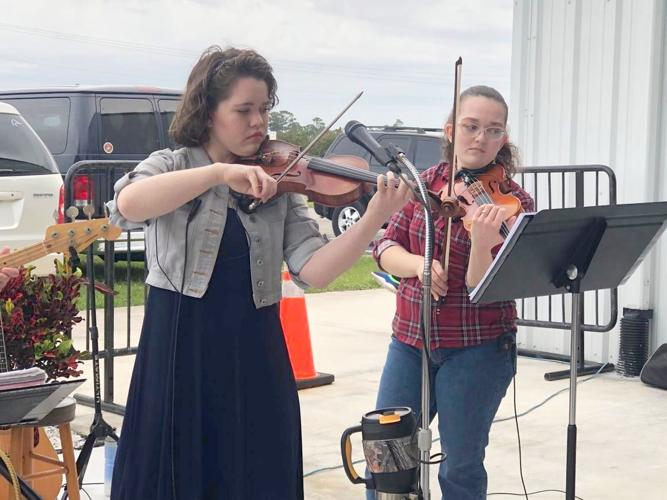 There’s Double Trouble at Tropical Winery | Highlands Sun ...