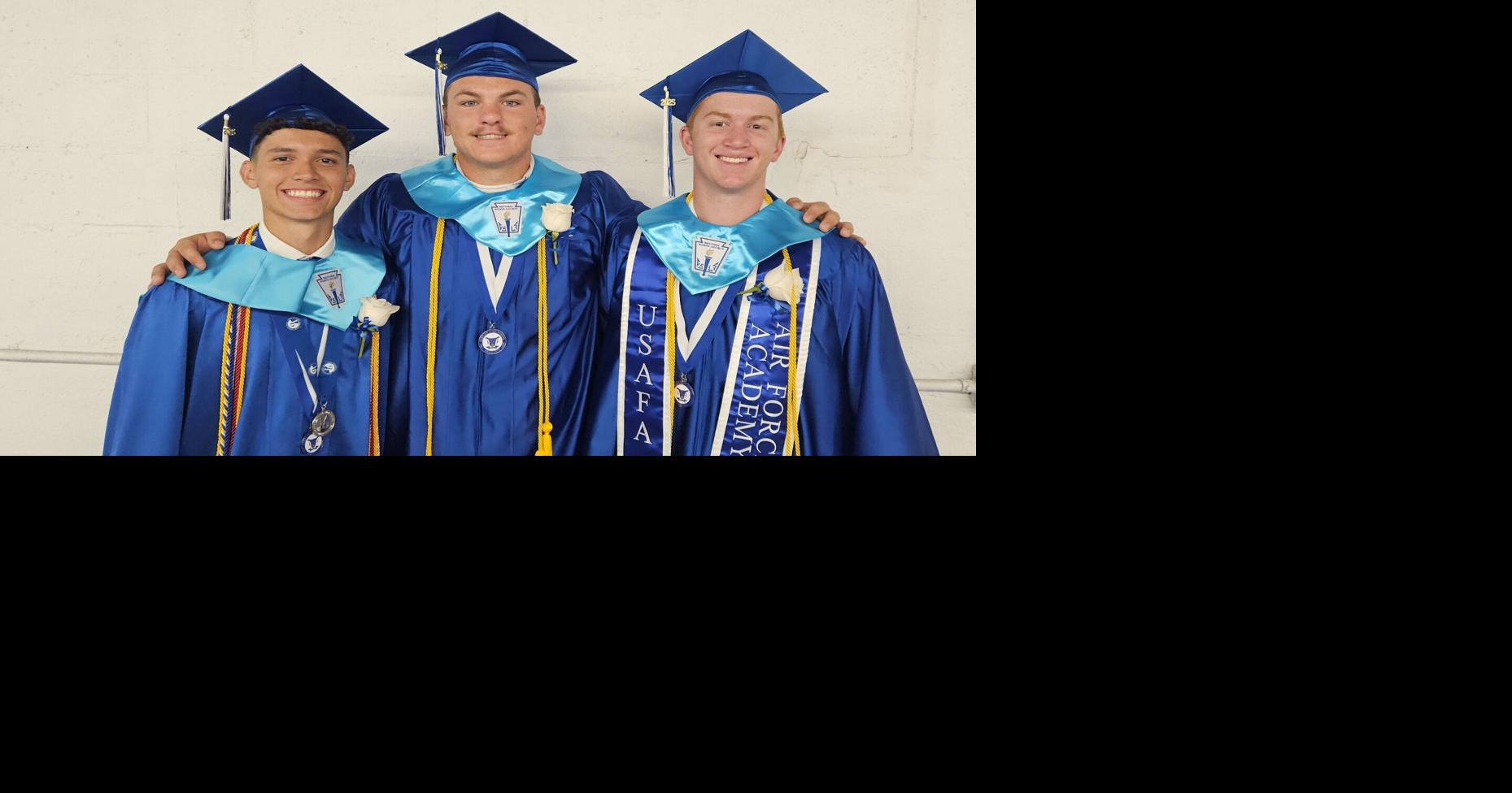 Blue Streak Class of 2025 - Sebring High graduates its largest class ...