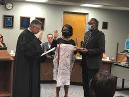 Mollie Cunningham sworn in as newest School Board member; Believed to ...