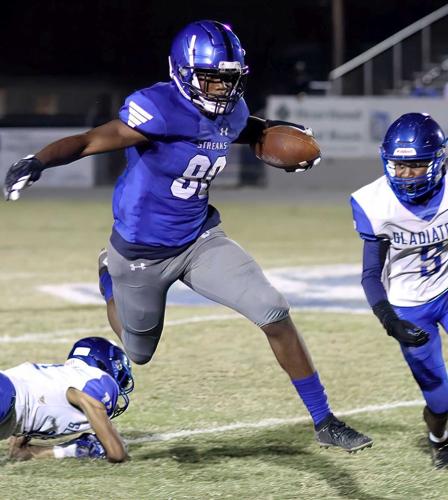 3 Streaks sign scholarships | | midfloridanewspapers.com