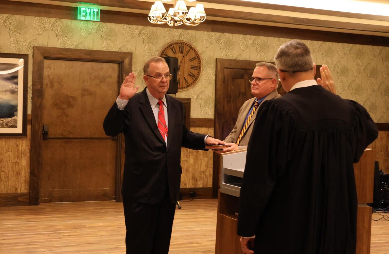 New commissioners sworn in | Sumter Sun Times | midfloridanewspapers.com