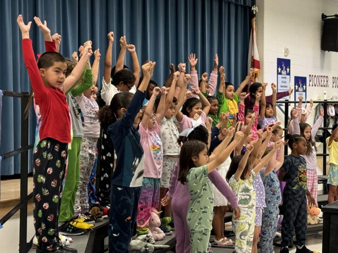 Citrus Ridge: A Civics Academy breaks away with arts show | Community ...