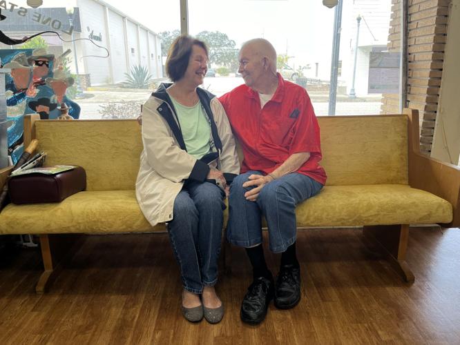 Avon Park barber cuts hair for six decades | Highlands News-Sun ...