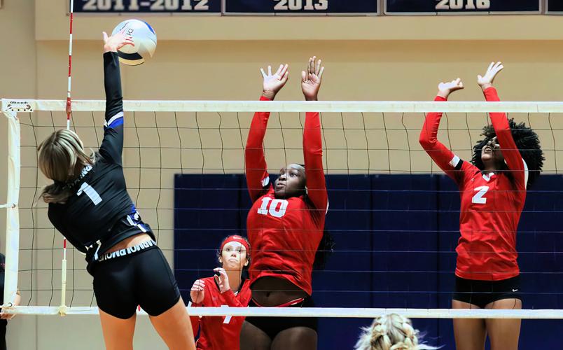 Blue Streaks power past Red Devils | Local | midfloridanewspapers.com