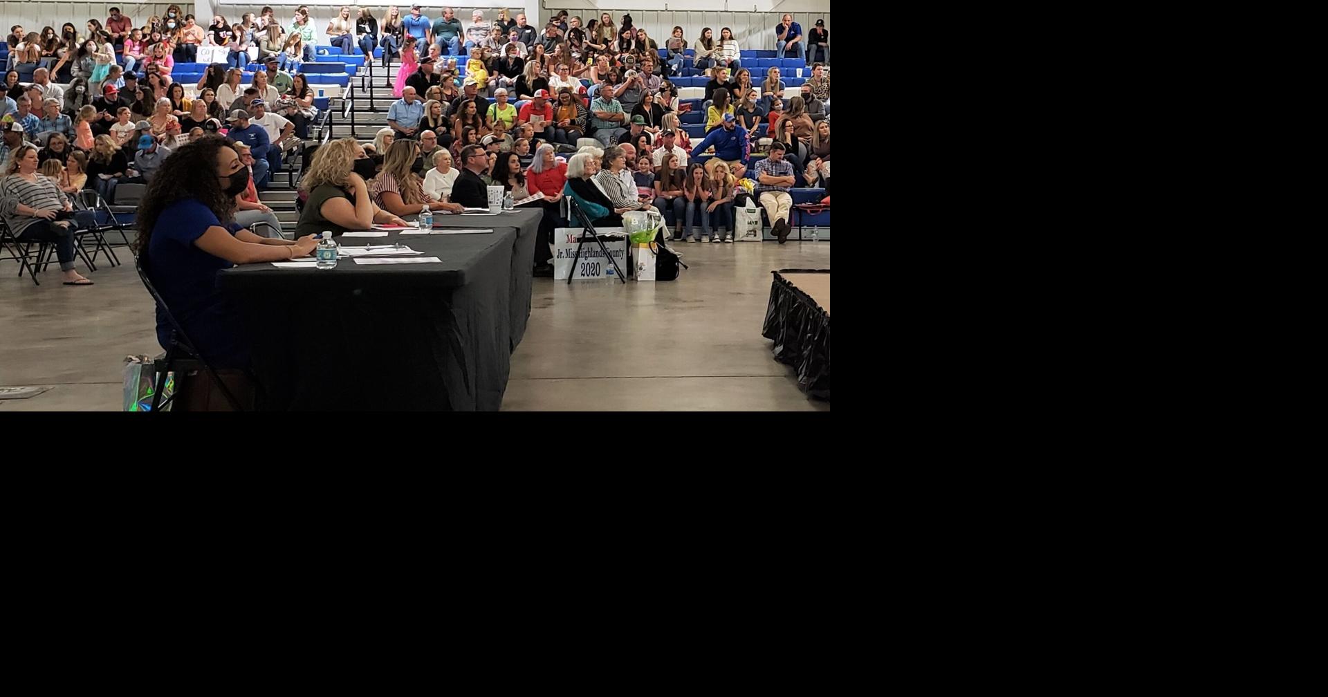 Fairgoers forgo face masks | News | midfloridanewspapers.com