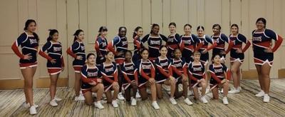 Davenport Patriots cheerleaders cheer the loudest | Four Corners Sun ...