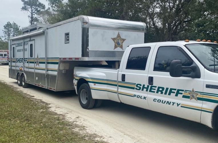 Venus man dies after standoff; released preschool children after 16 ...
