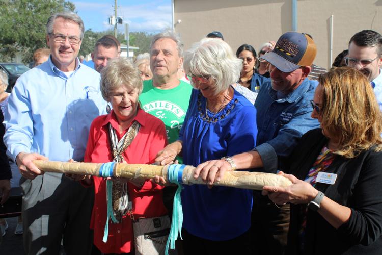 Nu-Hope breaks bread to open new facility | News | midfloridanewspapers.com
