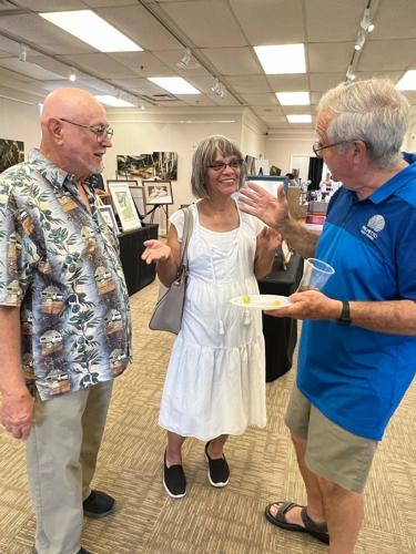Gary Wyatt artist reception draws admirers | | midfloridanewspapers.com