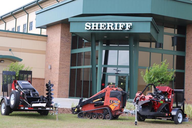 PCSO: 4 charged, 2 at large in organized crime investigation “Operation ...