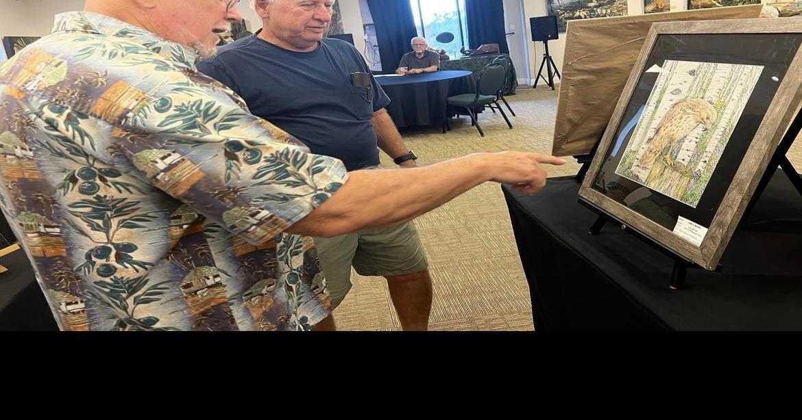 Gary Wyatt artist reception draws admirers | | midfloridanewspapers.com
