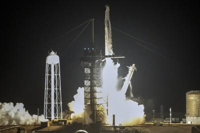 SpaceX launches billionaire to conduct the first private spacewalk ...