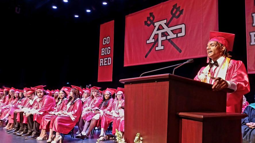 Parents, families show out for APHS grads | | midfloridanewspapers.com
