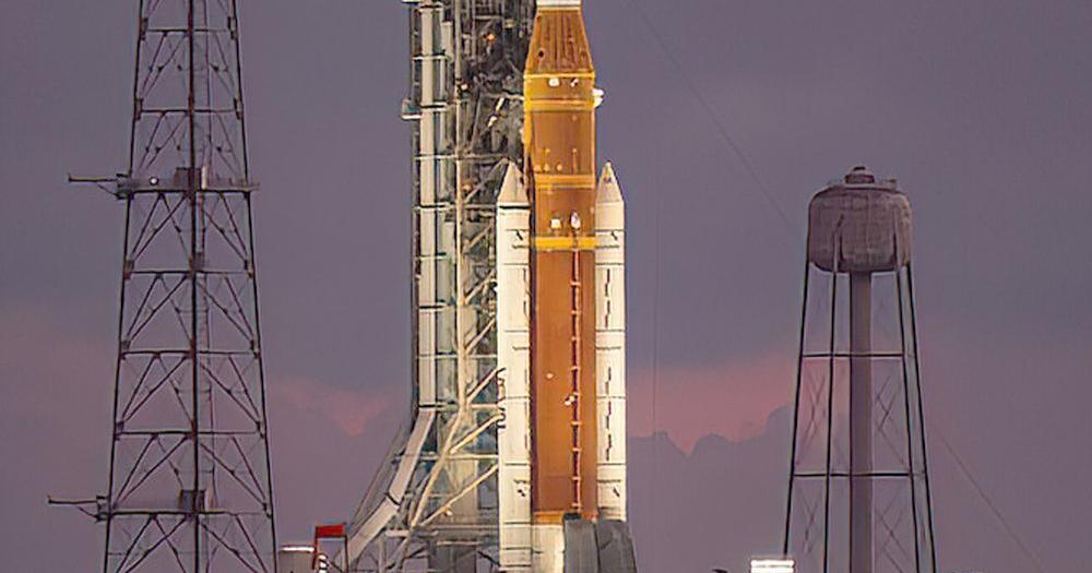 NASA scrubs launch of new moon rocket after engine problem | Highlands ...