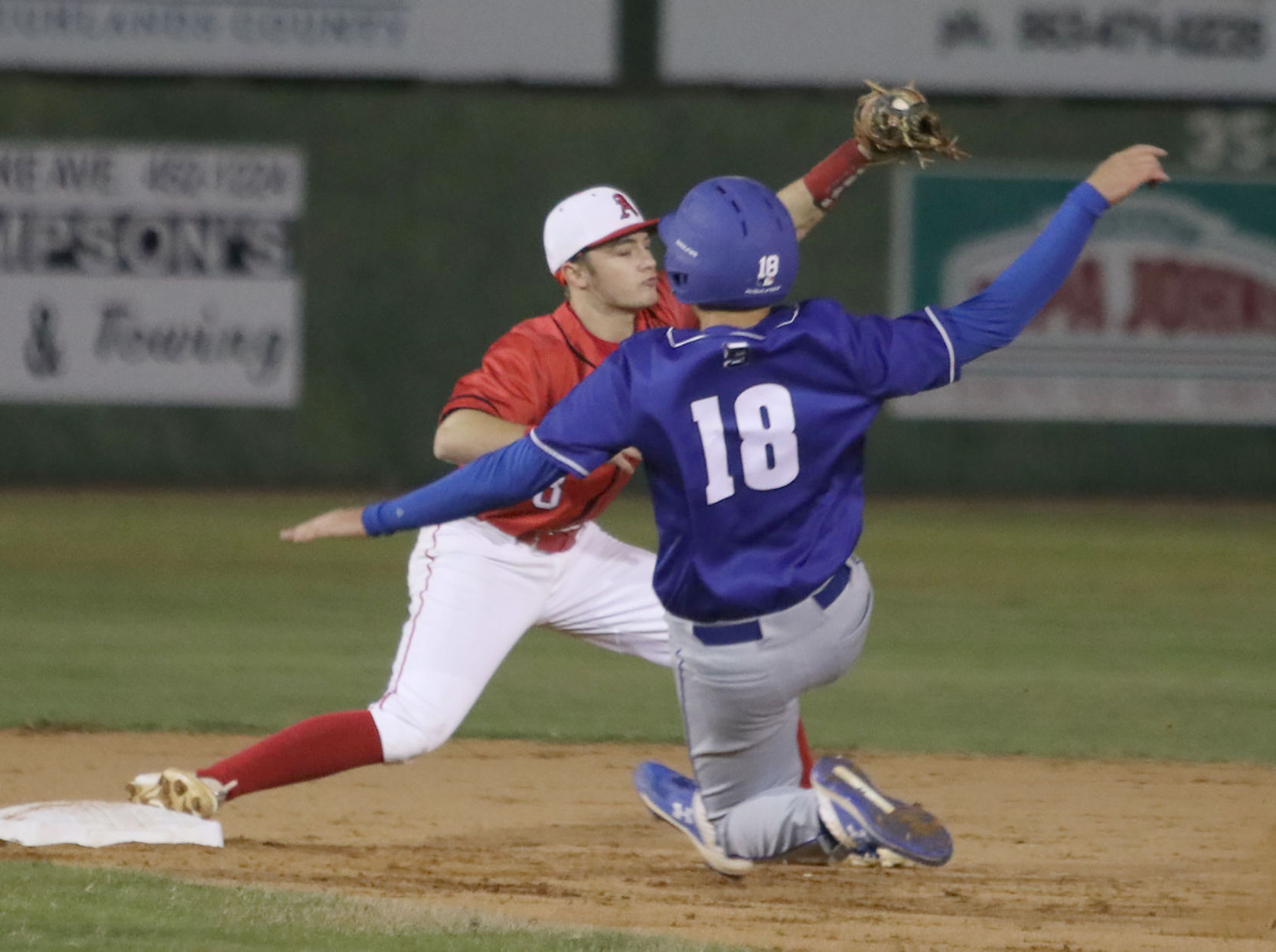 A battle on the mound | Local | midfloridanewspapers.com