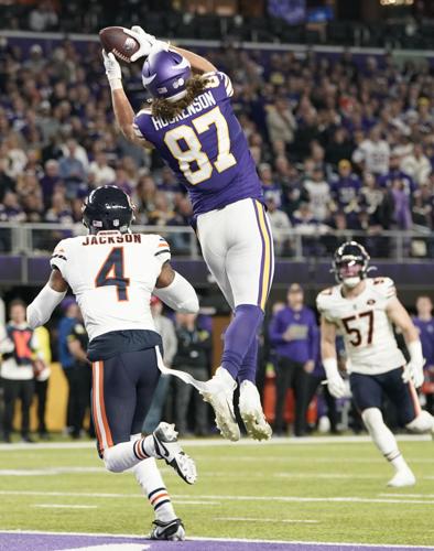 Bears outlast Vikings 12-10 on 4th field goal by Santos after 4 ...