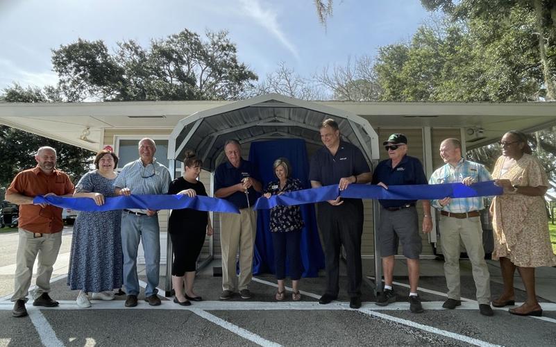 Book vending machine unveiled | Highlands News-Sun ...