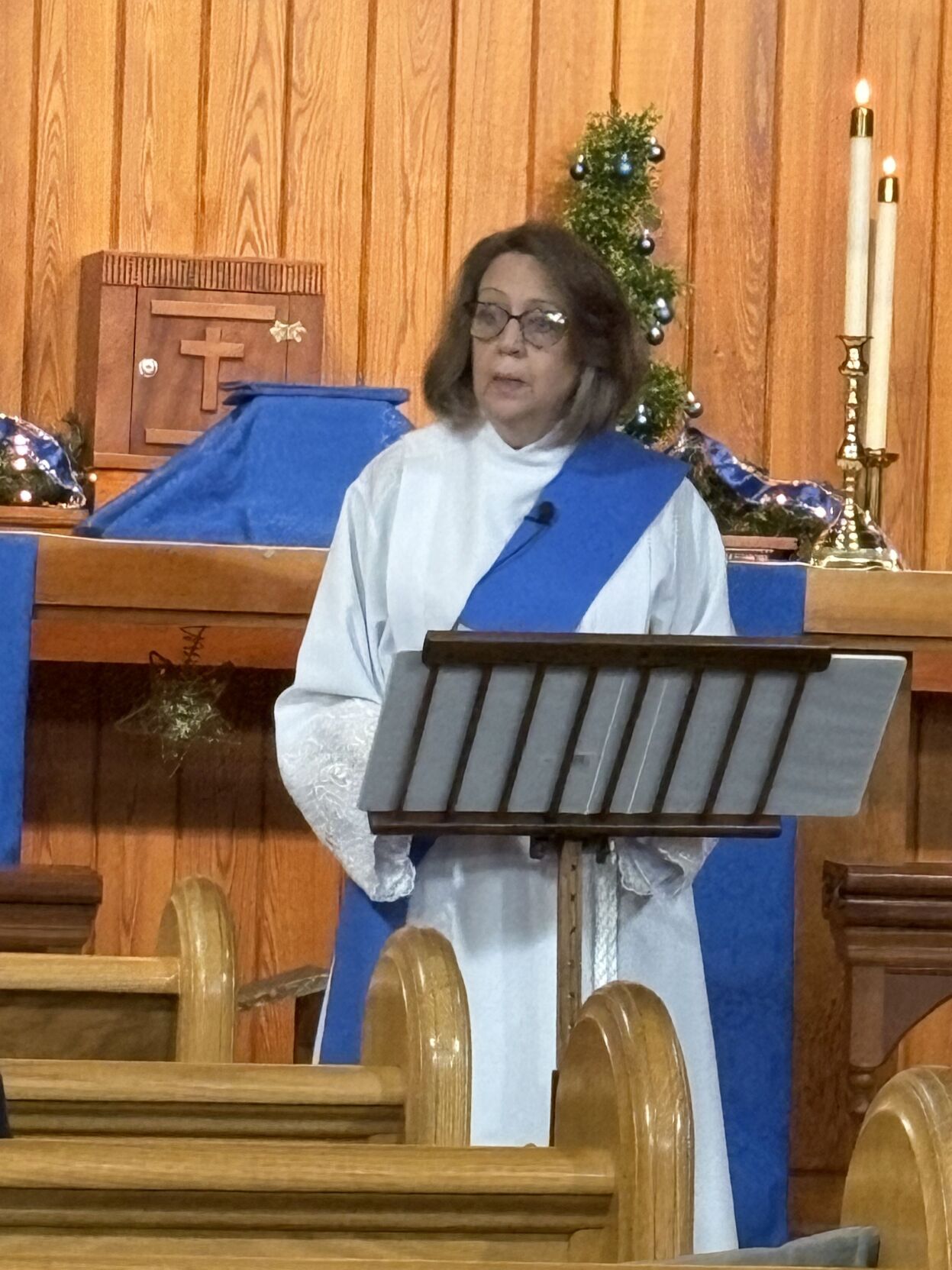 Deacon, priest, bishop — what’s the difference? | Faith Family ...