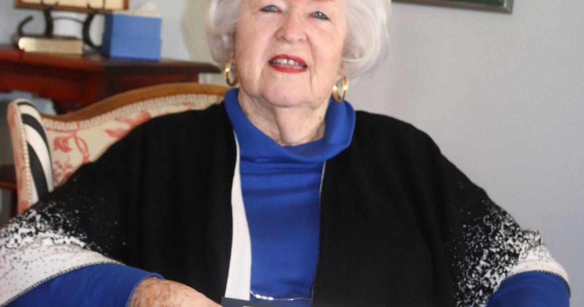 Rust honored with medal from Daughters of the American Revolution ...