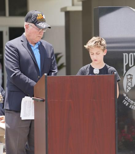 Veterans gather to pay respects on Memorial Day ...