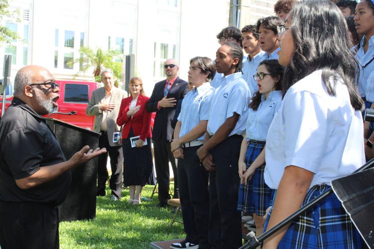 'Stay close to God': National Day of Prayer inspires | Highlands News-Sun | midfloridanewspapers.com
