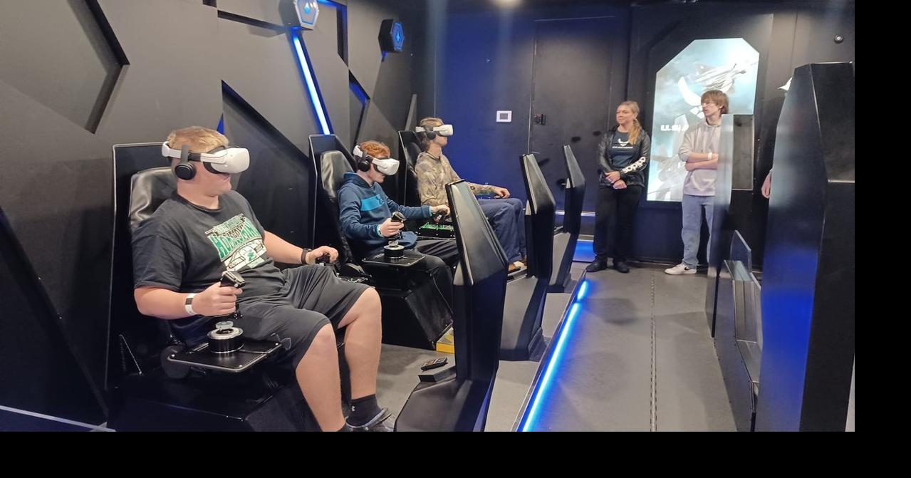 Lewis & Clark Career Center hosts Air Force Performance Lab | Business ...