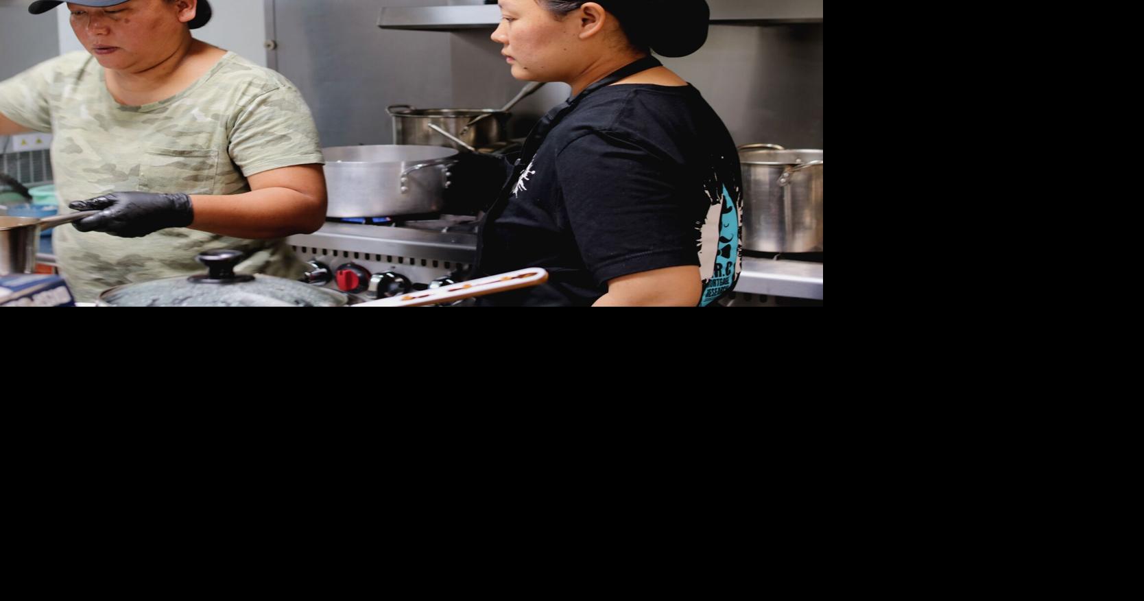 Columbia refugee opens Myanmar Kitchen, serving Burmese food | Food ...