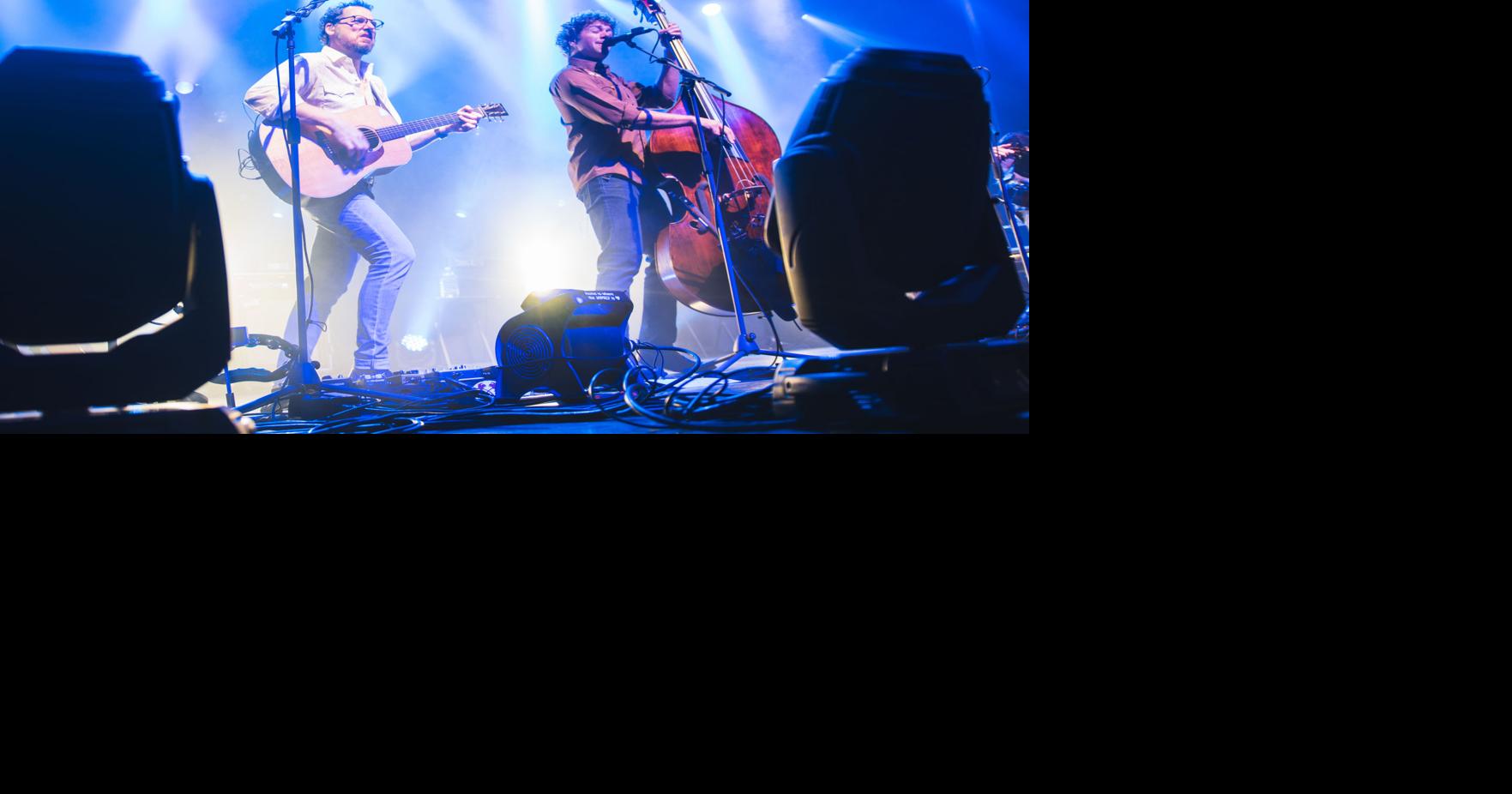 Hypnotic, folky bluegrass: The Infamous Stringdusters at the Wilma ...